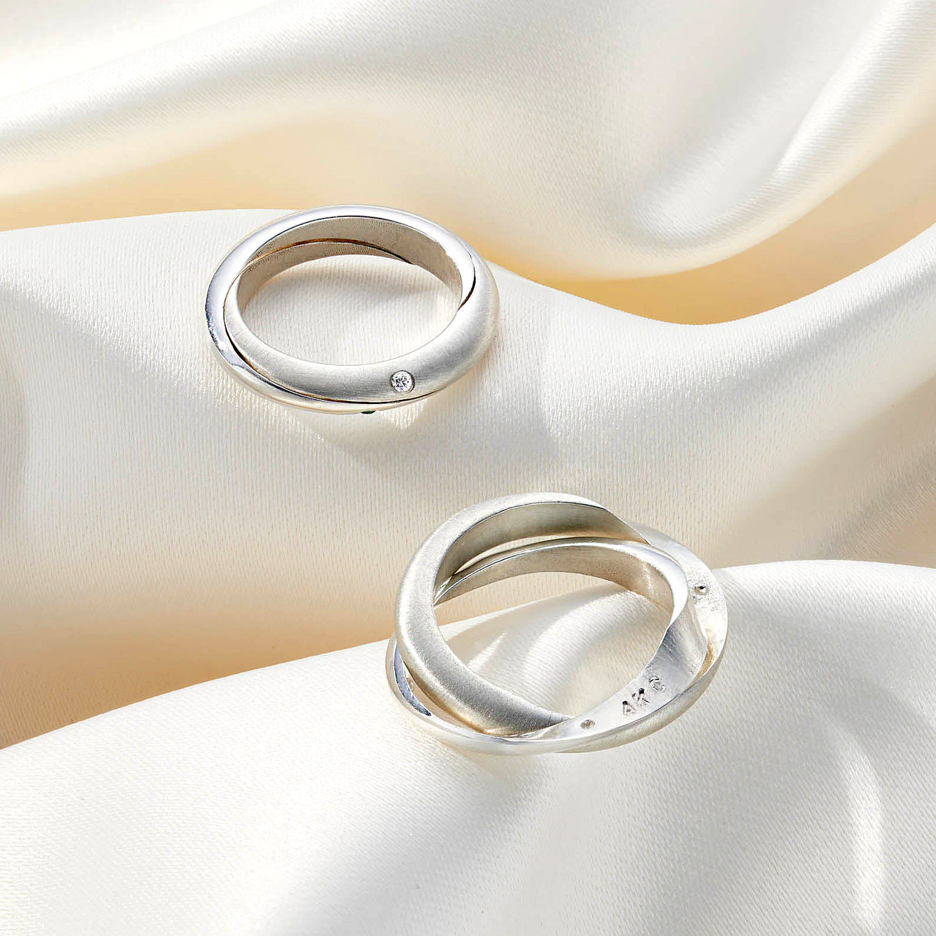 Double Mobius Twist Ring Sterling Silver – Soremi Jewellery