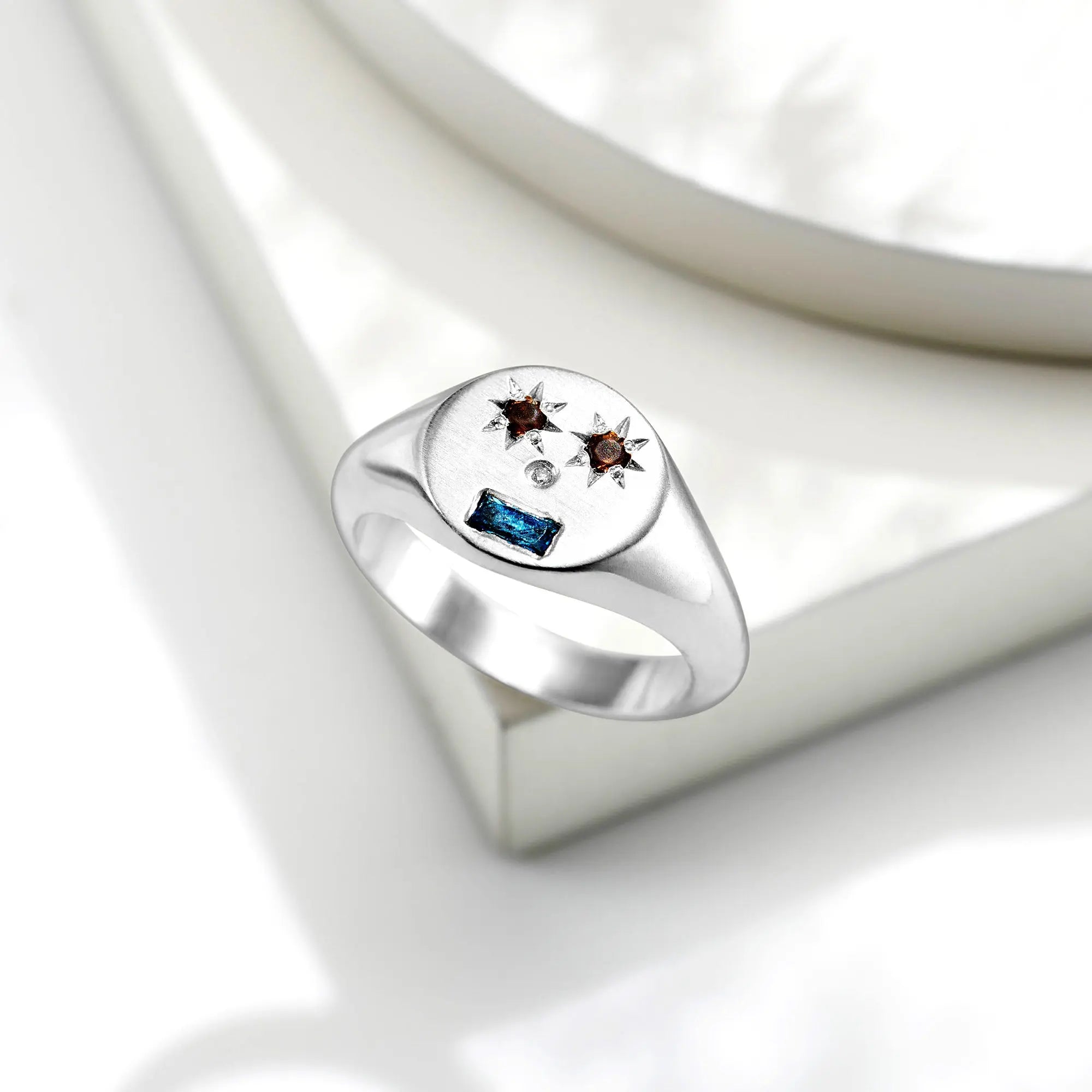 Gemstone Face Signet Ring Sterling Silver – Soremi Jewellery