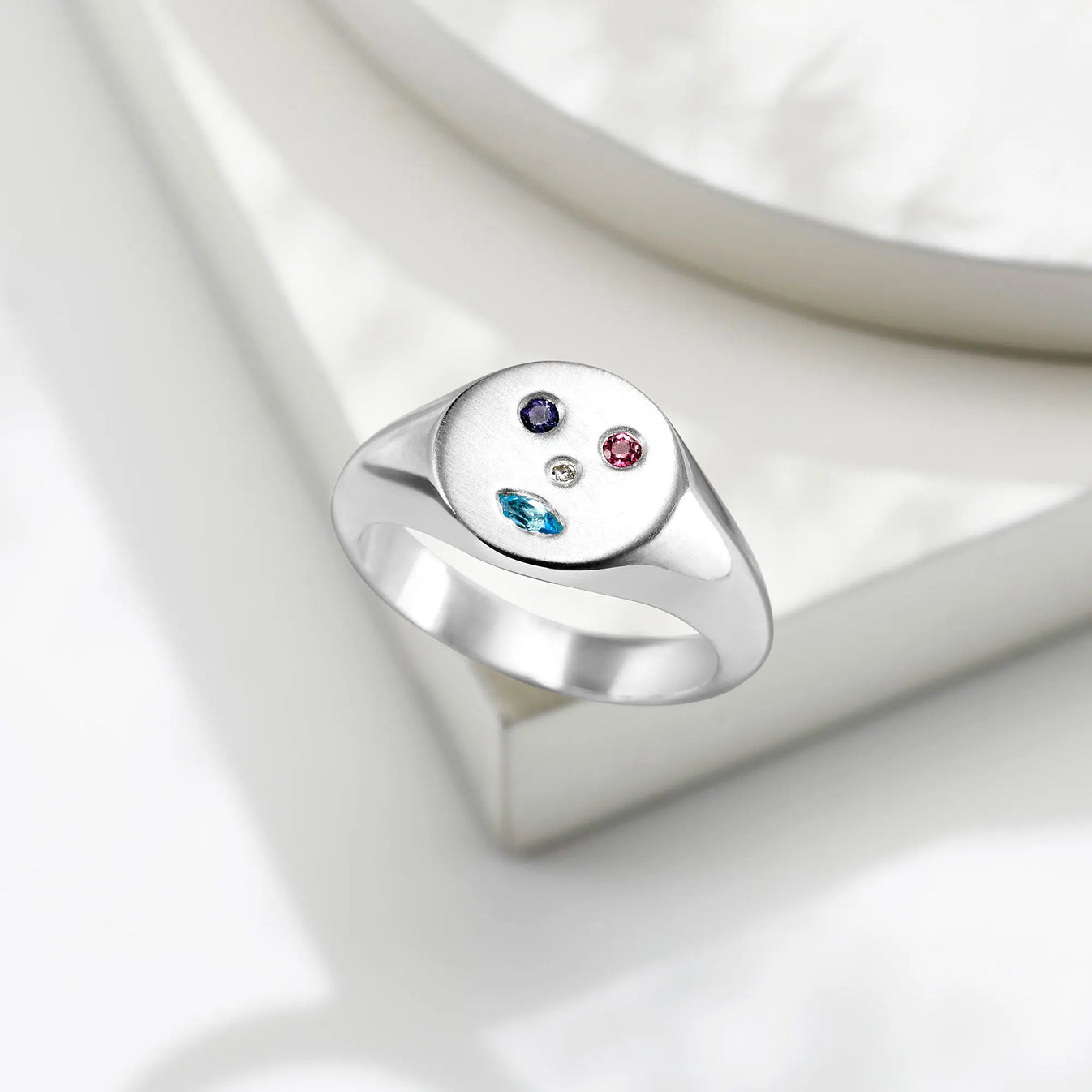 Gemstone Face Signet Ring Sterling Silver – Soremi Jewellery