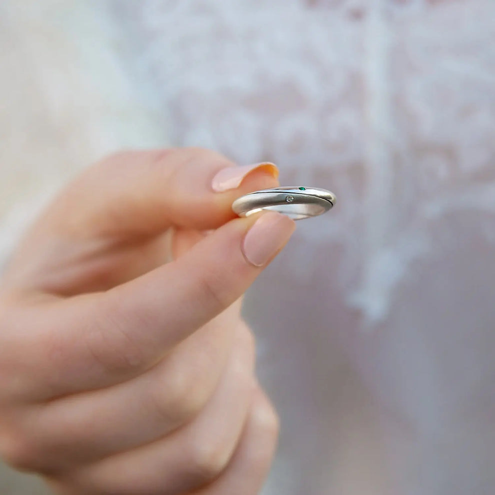 Double Mobius Twist Ring Sterling Silver – Soremi Jewellery